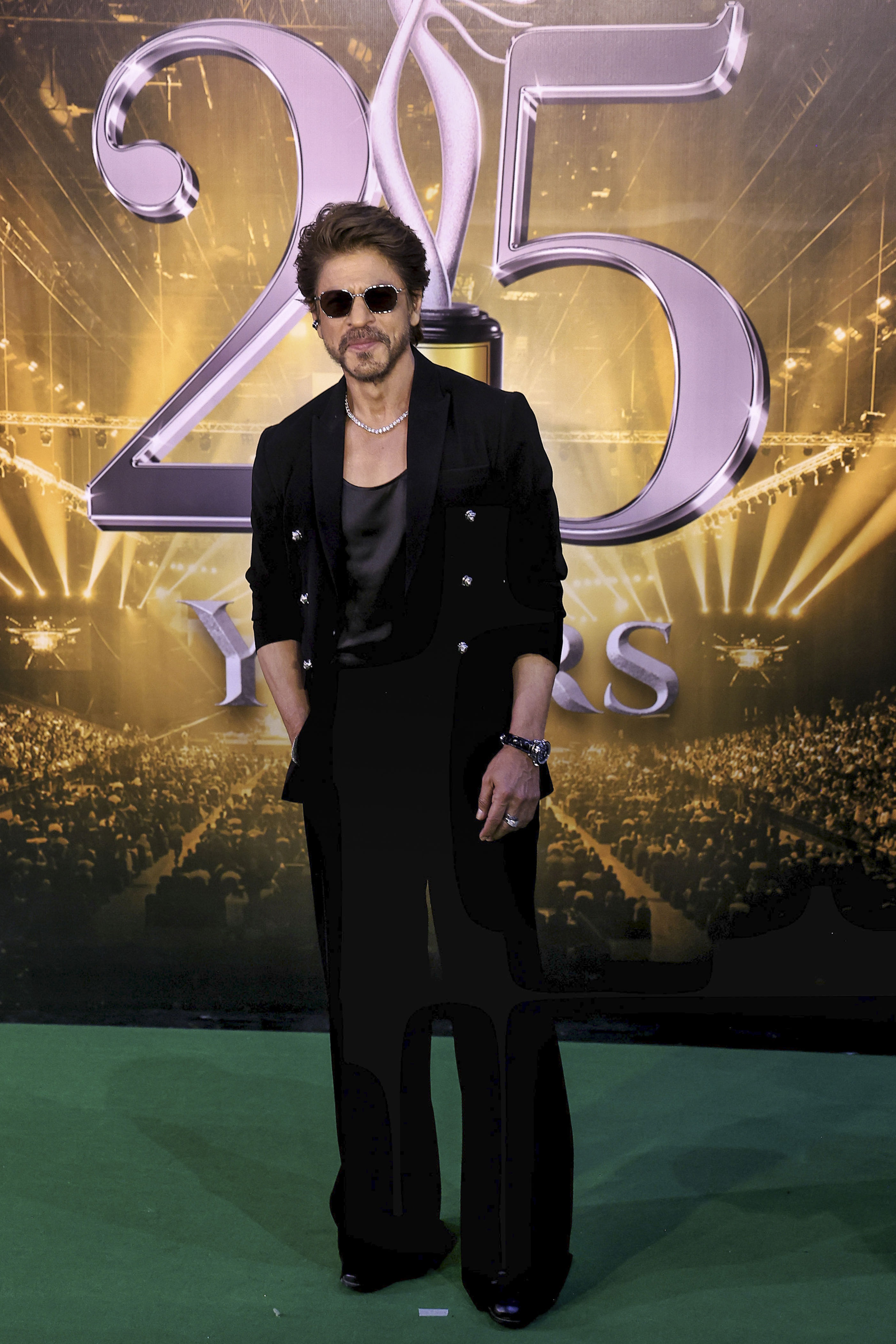 Shah Rukh Khan sets stage on fire at IIFA 2025 with spectacular performance