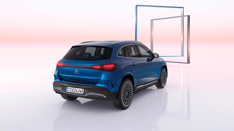 "차이 압도적이네" 제네시스 GV60 vs 벤츠 EQA, 국산·수입 전기차 승자는?