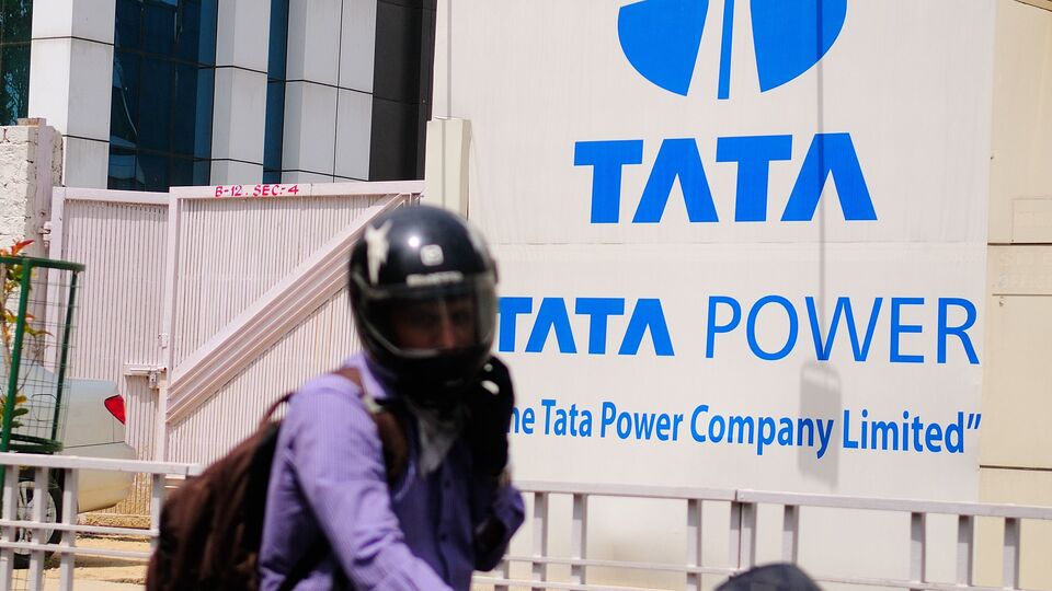 Tata Power share price rises 3% on MOU for up to 7,000 MW of renewable ...