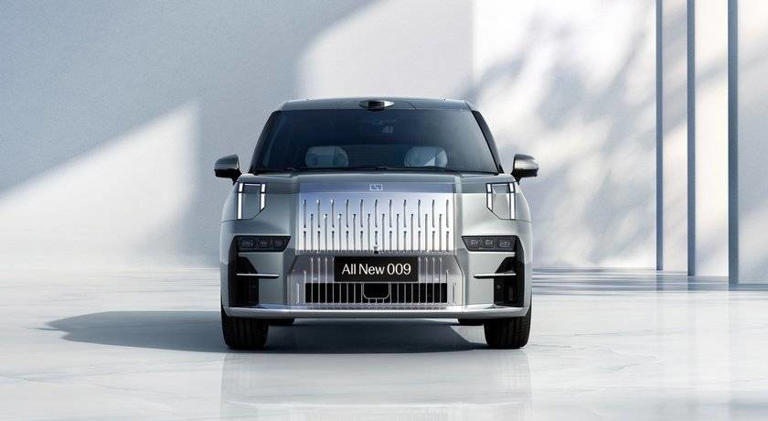 2025款翼真L380焕新上市，降价增配能否撼动腾势D9市场地位？