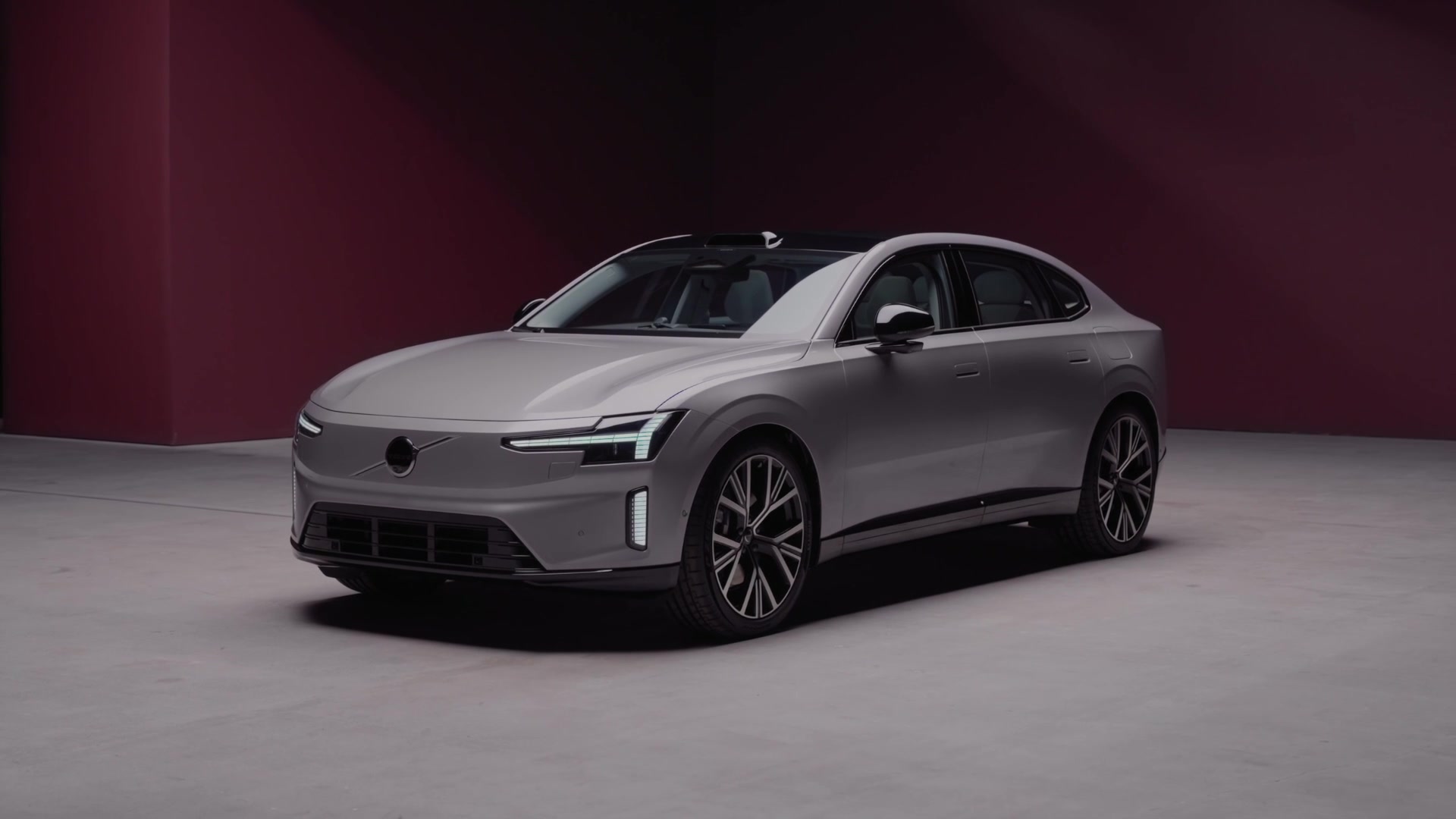 The new Volvo ES90 Exterior Design in Studio