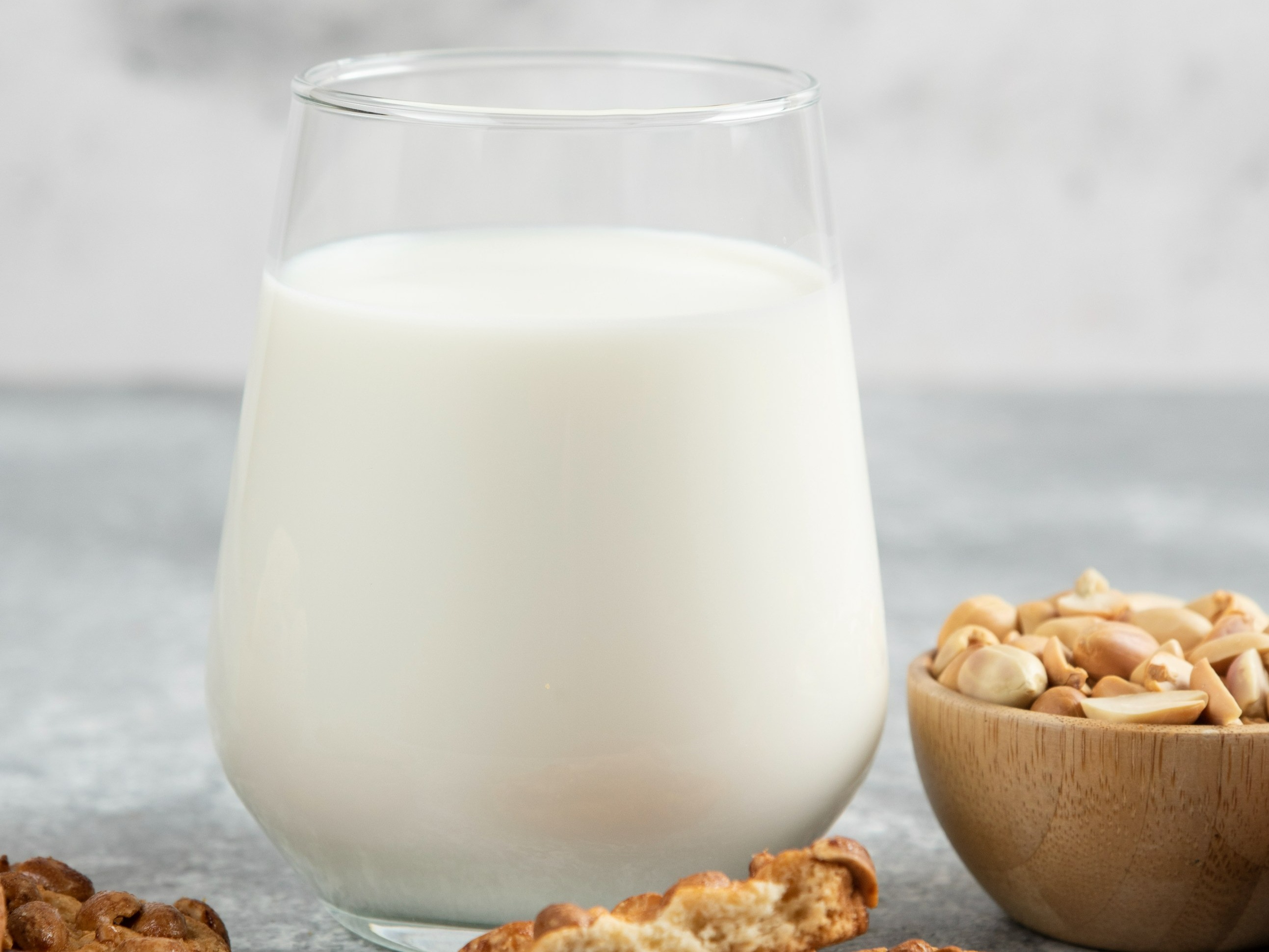 Ten kefir z Biedronki zaskoczył dietetyczkę. Ma 3 składniki i aż 30 g ...