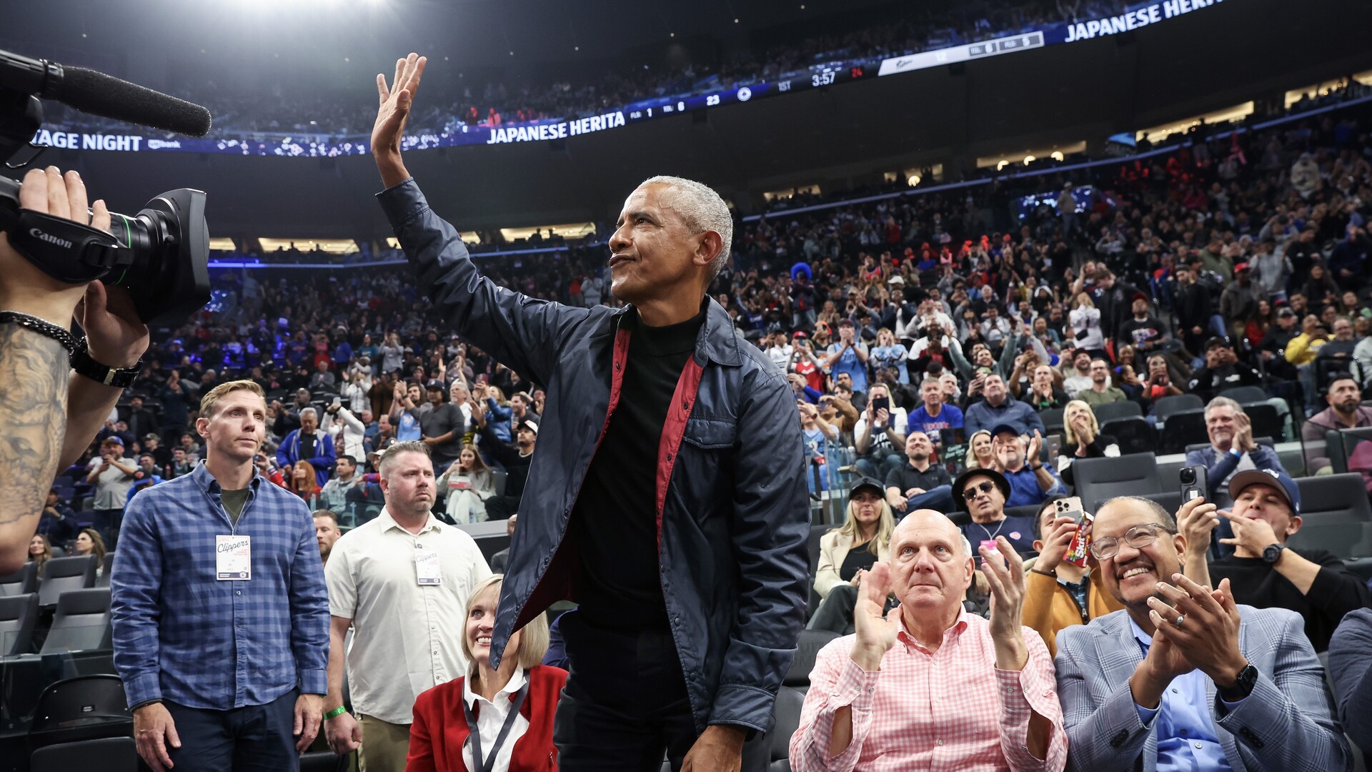 Barack Obama’s ‘solo’ sightings raise questions about potential divorce