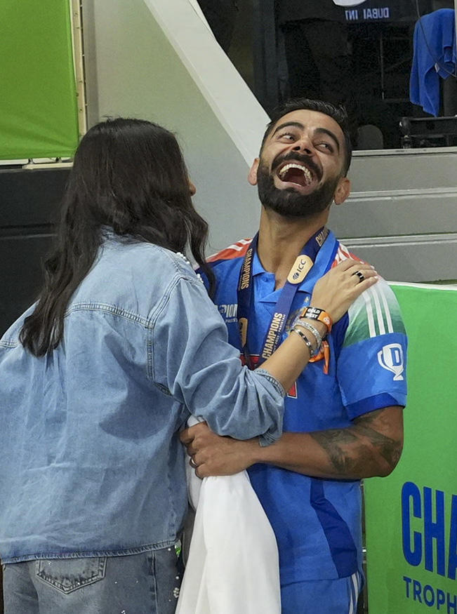 10+ pictures from Anushka Sharma and Virat Kohli's post-match ...