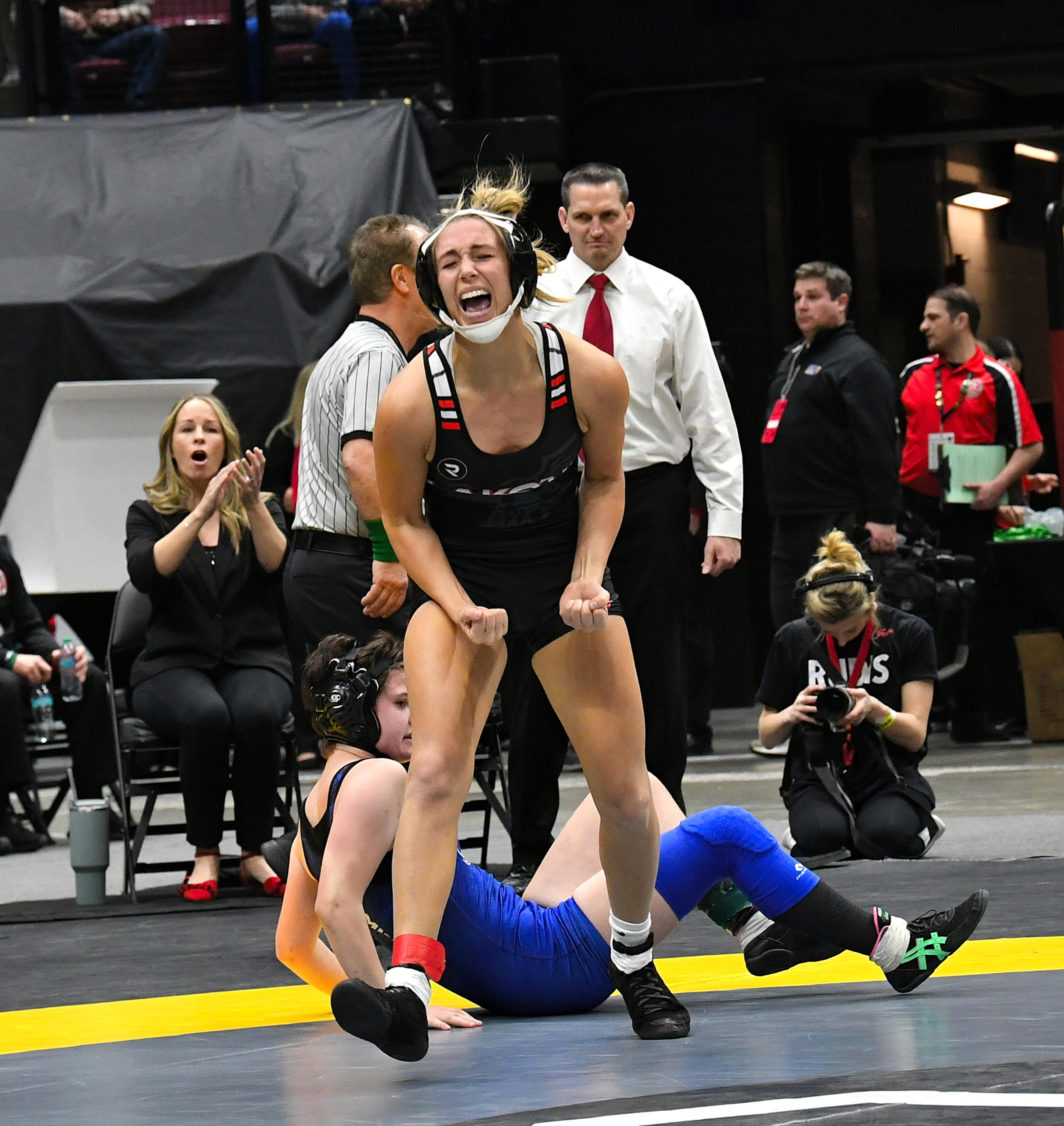 Redeeming wins and perfect seasons: 5 Cincinnati wrestlers win OHSAA ...