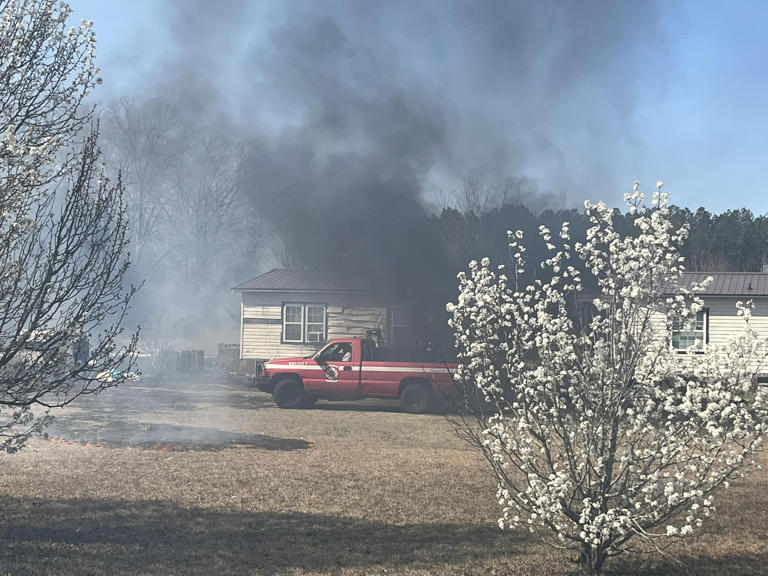 Lee County Fire Rescue asks for new volunteers amid increased fire activity