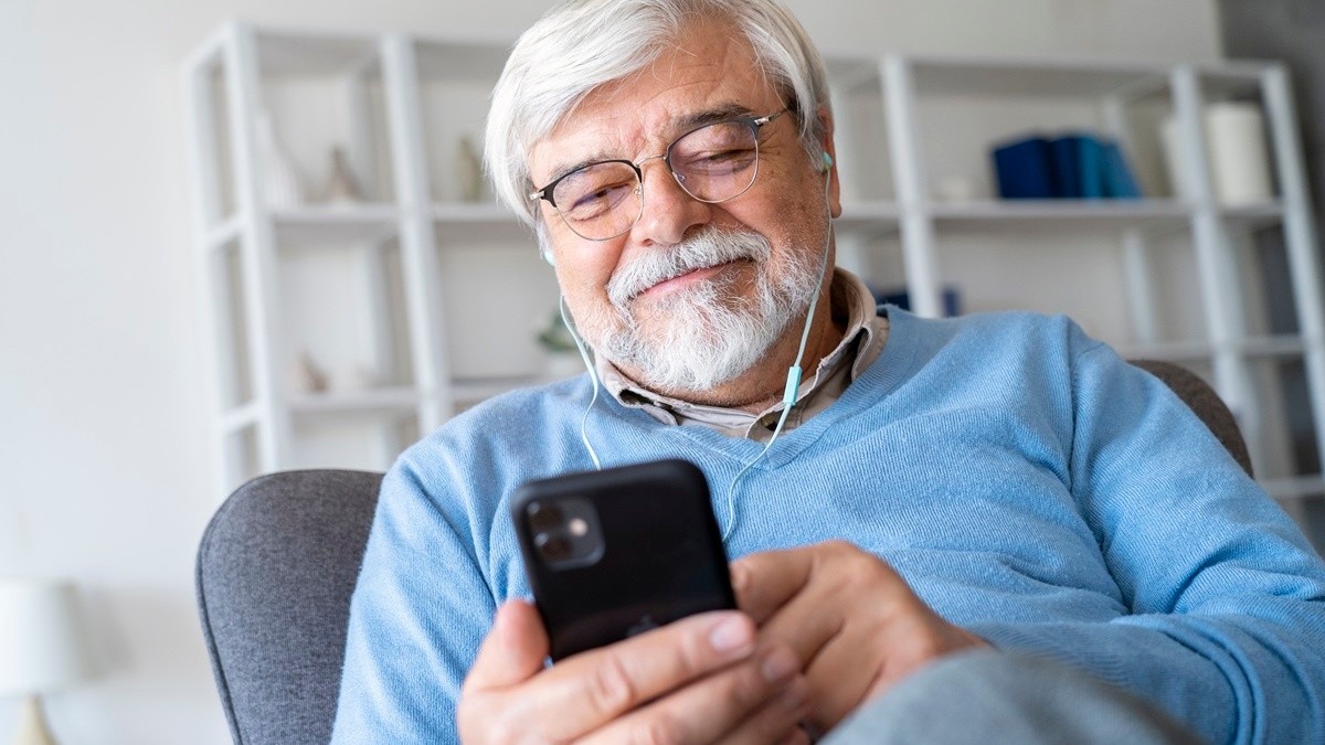 How to make money from home after age 60