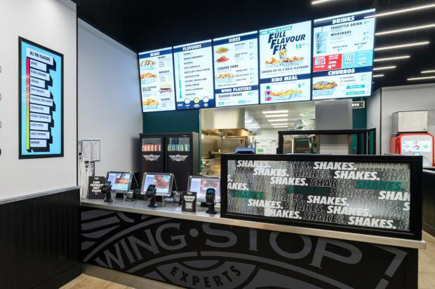 Popular chicken wing chain opens new restaurant at south Essex shopping ...