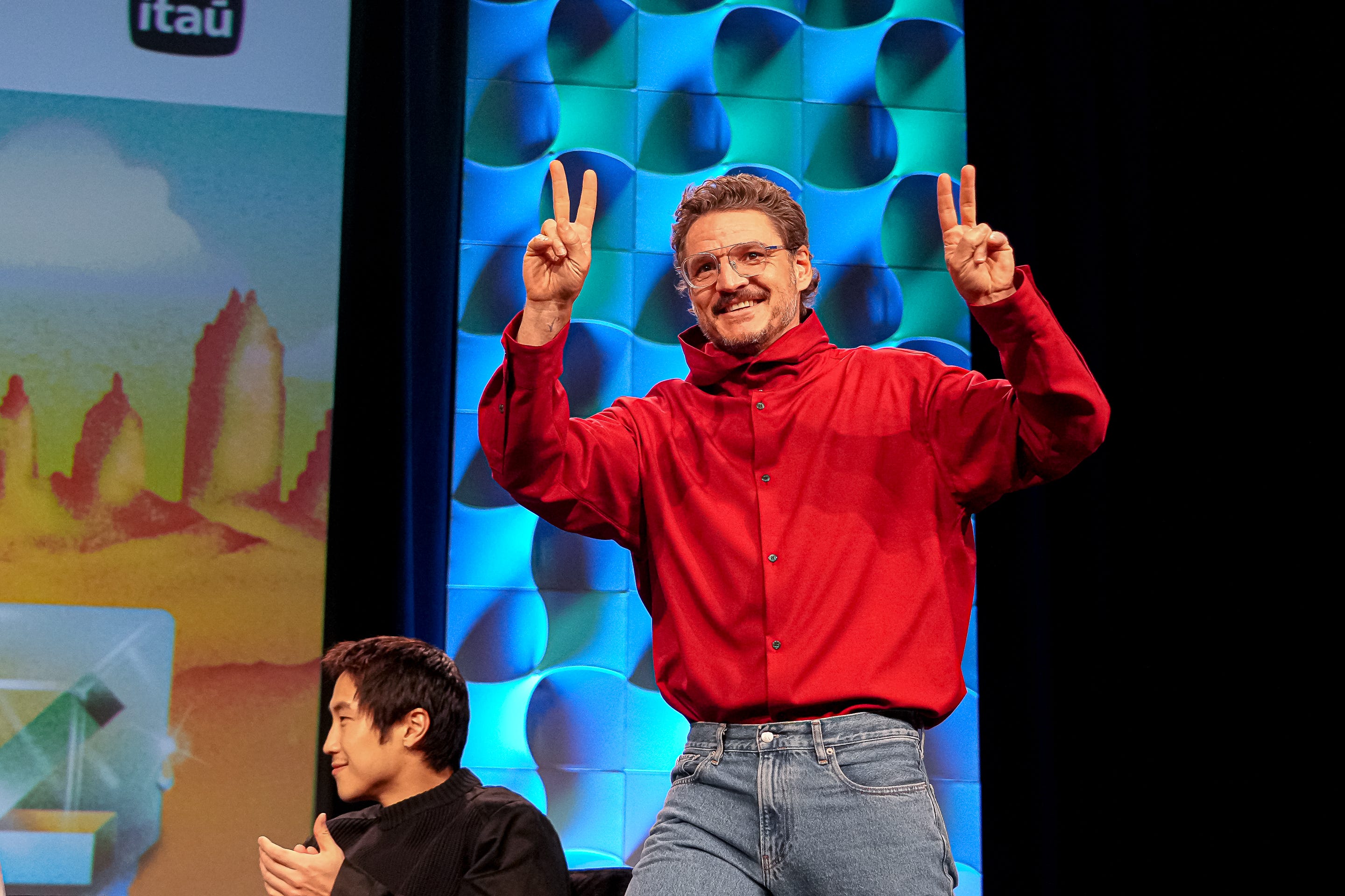 Pedro Pascal in Austin: South Congress TikTok videos at Torchy's Tacos ...