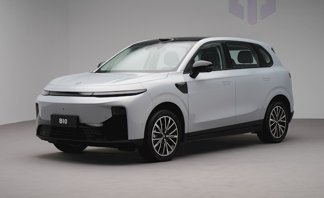 家用SUV价格屠夫！零跑B10开启预售：10.98万起 全系有智驾