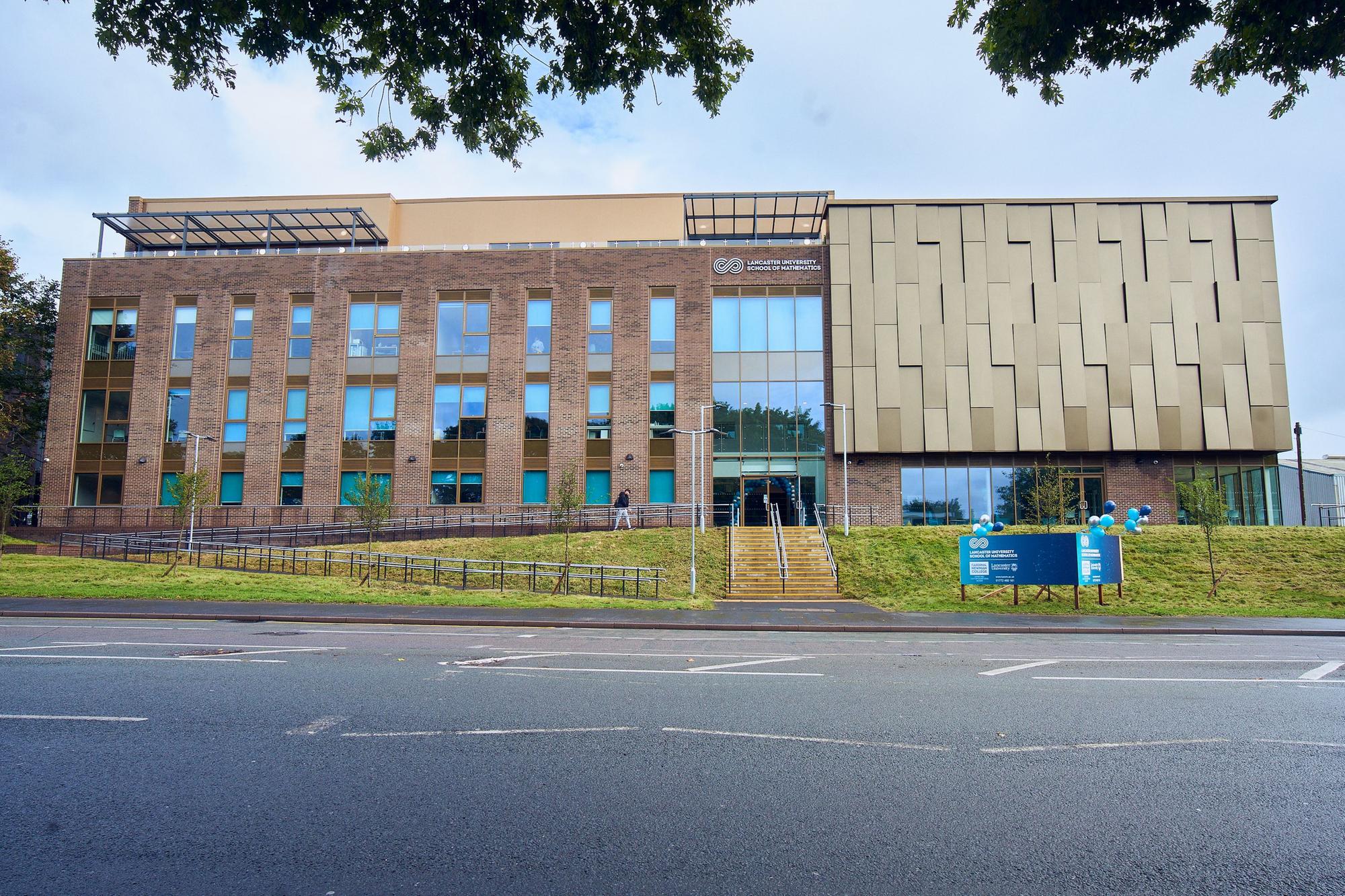 LUSoM welcomes Cat Smith MP to meet with their staff and students