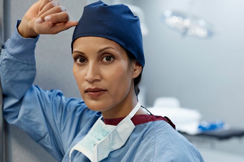 'I'm an NHS doctor who had months to live - spotting one cancer symptom ...