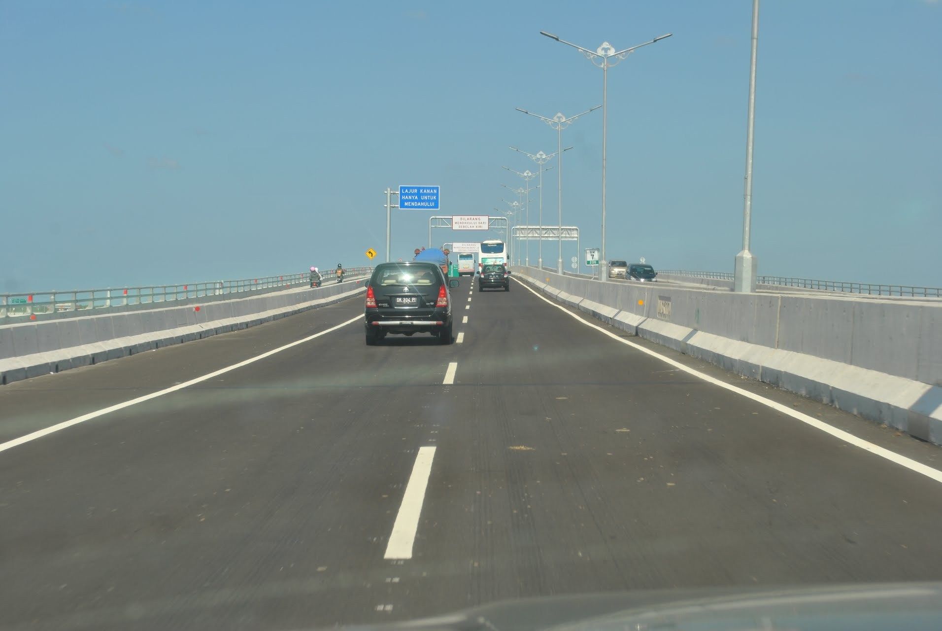 Marka Putus-putus Sampai Ganda di Jalan Ada Artinya, Jangan Dilanggar