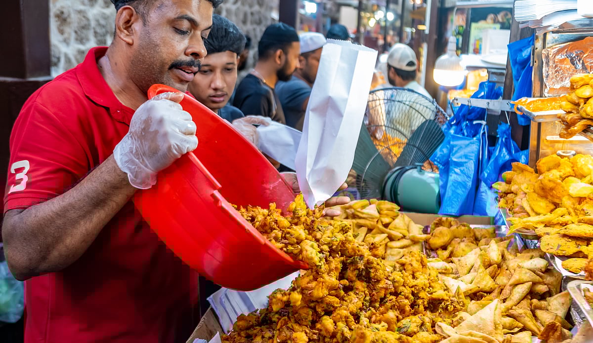 'Set up before UAE was unified': This Bur Dubai eatery sells 35,000 ...
