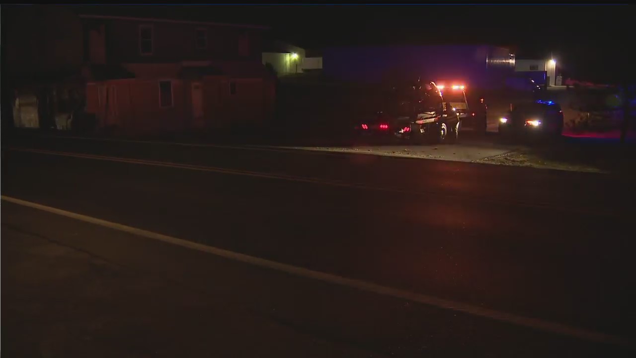 Car crashes into house, parts of SR 165 temporarily closed