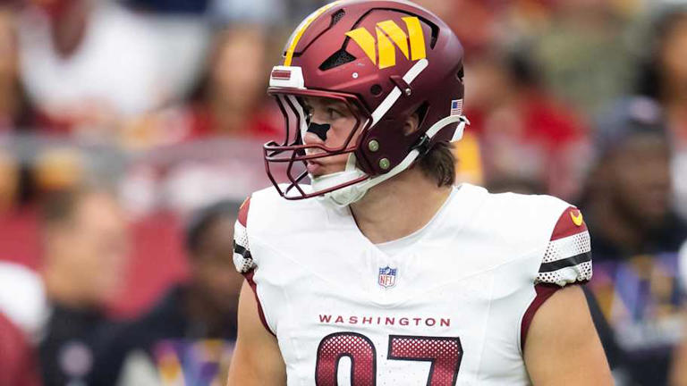 Commanders sign TE John Bates to new contract before free agency