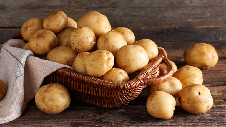 Why Your Store-Bought Potatoes Are Bruised And Blemished (And How To ...