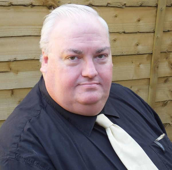 Simon Fisher-Becker: Harry Potter and Doctor Who actor dies aged 63 Simon Fisher-Becker: Harry Potter and Doctor Who actor dies aged 63