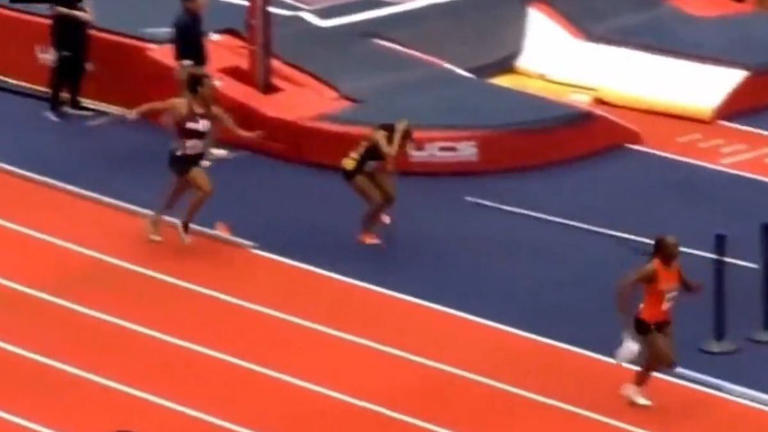 Viral Video: Sprinter Hits Rival With Baton In Virginia High School Relay Race, Sparks Outrage