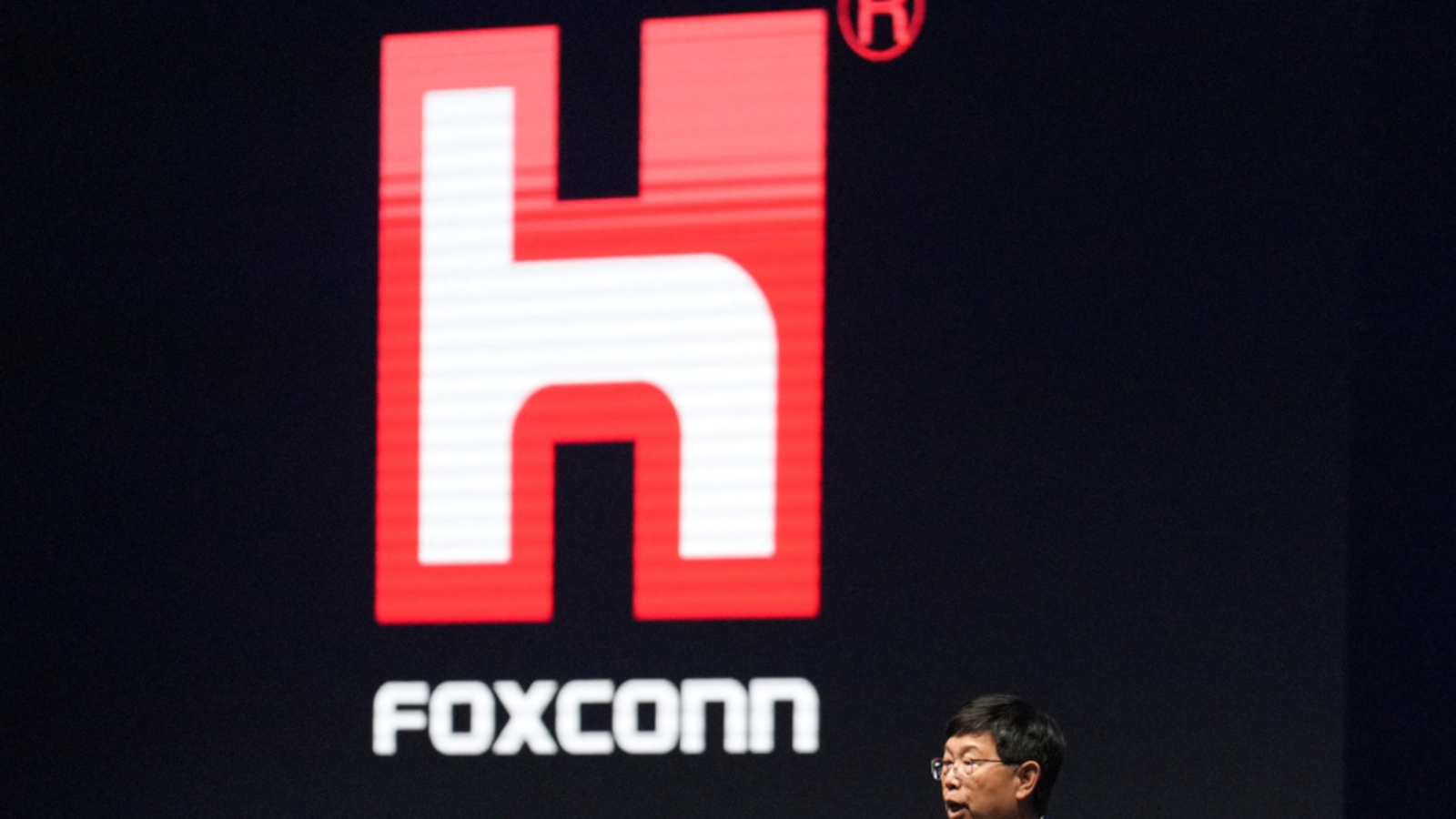 Foxconn presenta FoxBrain, su modelo de inteligencia artificial para optimizar la manufactura