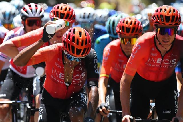 Nairo Quintana y Brandon Rivera superaron un día complejo en la Tirreno ...