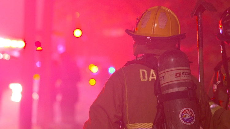 Dallas firefighters had to evacuate house while battling 4-alarm fire ...