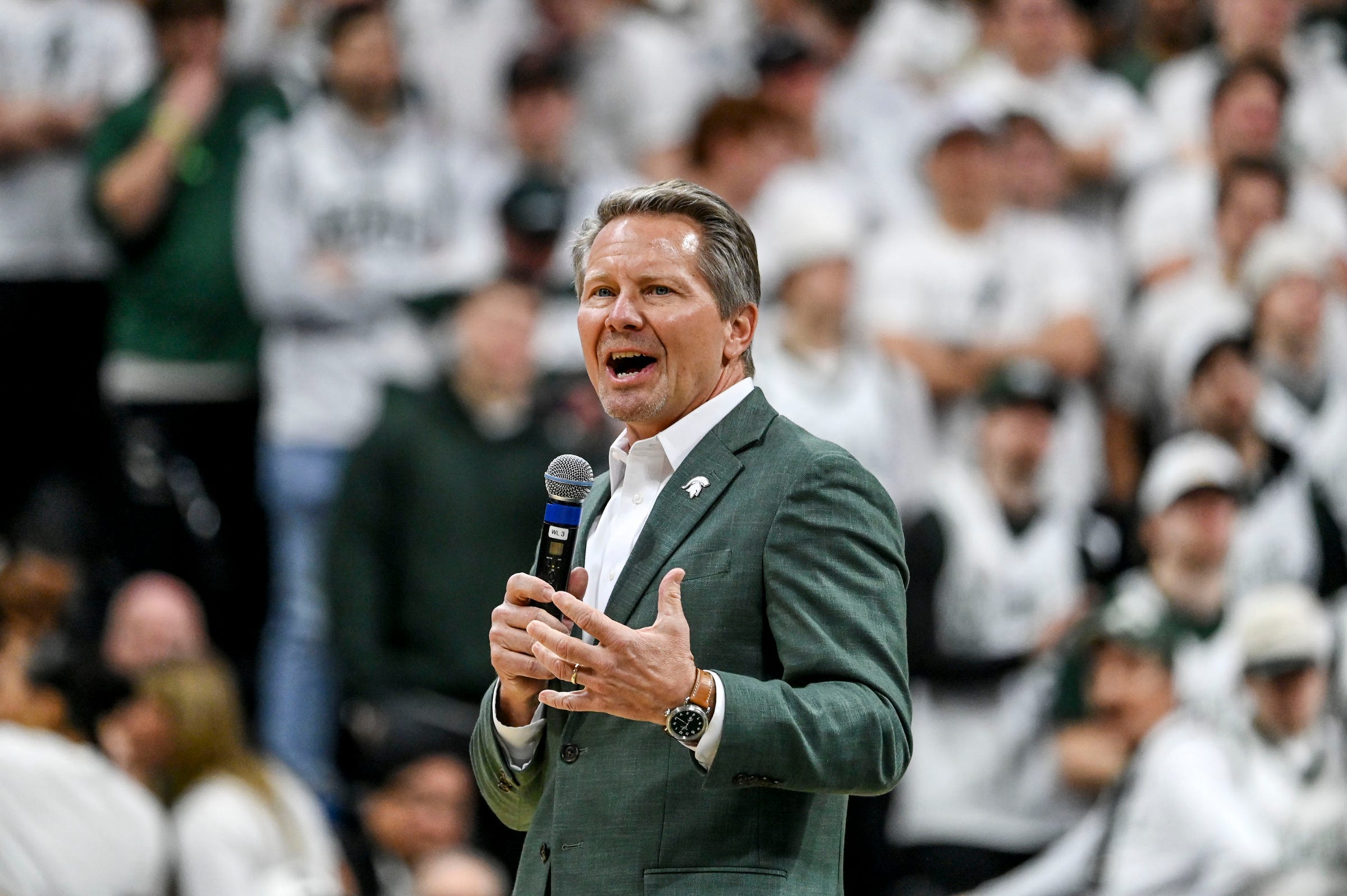 President Guskiewicz sang his praises for Tom Izzo following win over ...