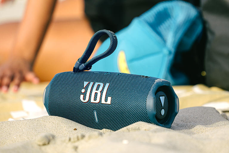 JBL’s new Flip 7 and Charge 6 speakers boost battery life and sound quality