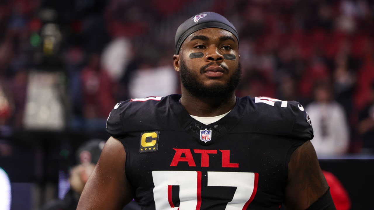 Falcons release defensive veteran Grady Jarrett