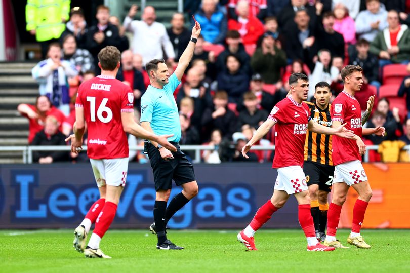 'Just kicked off' - Ex-Premier League referee wades into Joao Pedro ...