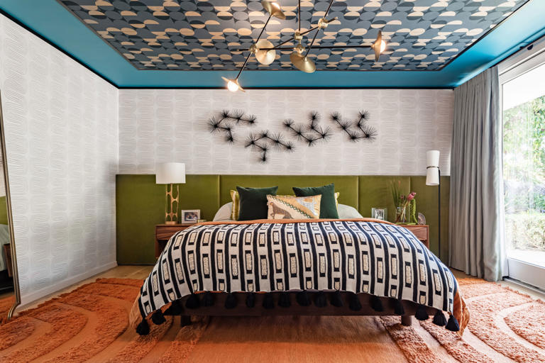 How to Decorate a Bedroom That Mirrors Your Personal Aesthetic
