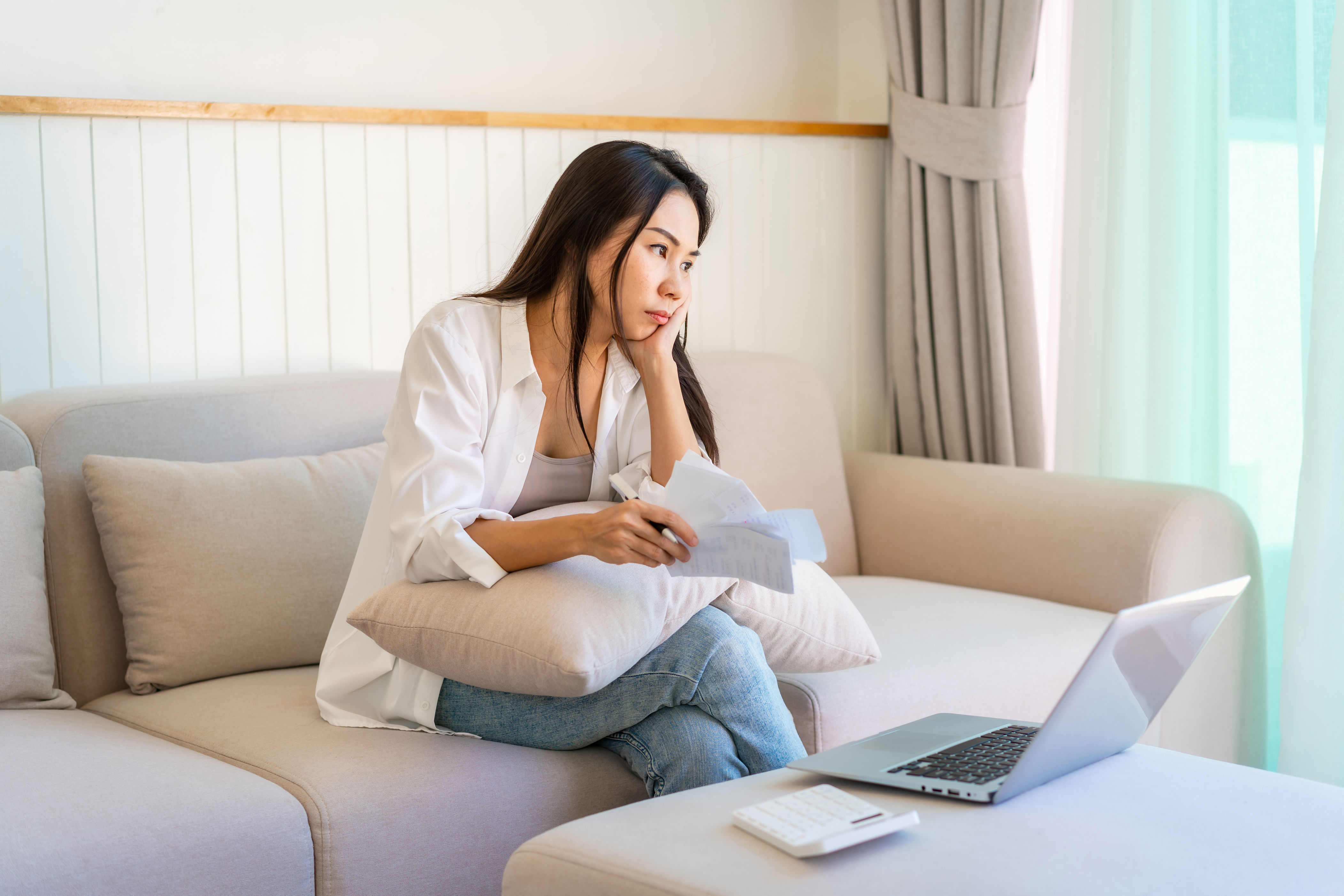 Hidden Causes of Bloating That Have Nothing to Do With Food