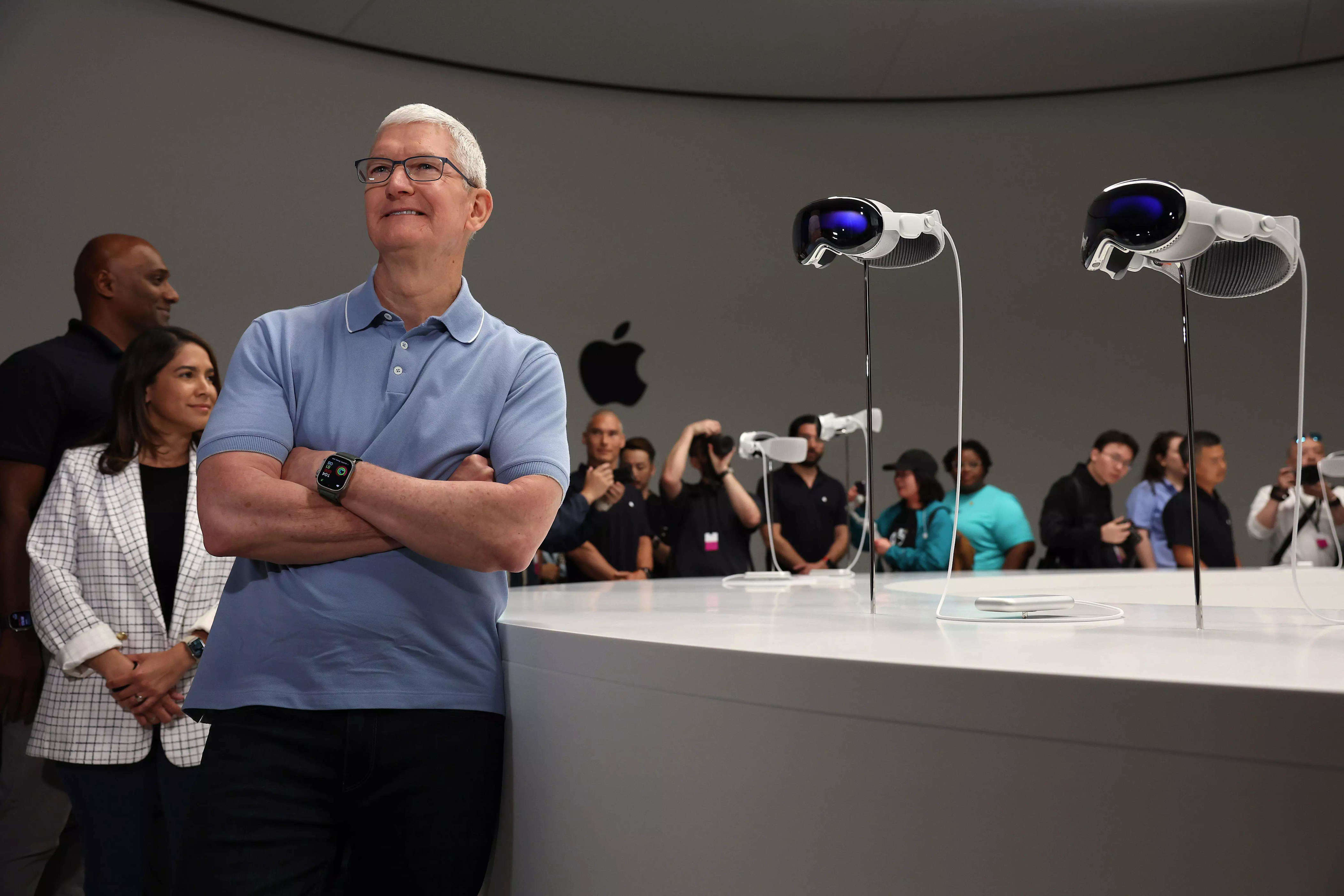 Apple to refocus on CEO Tim Cook's original vision to take on Facebook ...