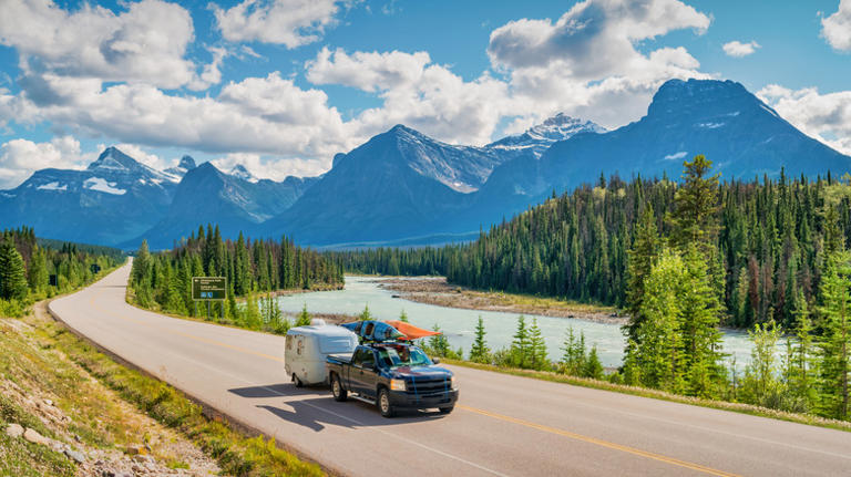 The Largest National Park In Canada's Rocky Mountains Brims With ...
