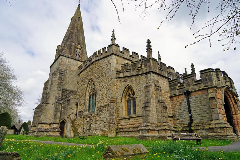 Chocolate box village 30 miles from Derby is one of Britain's 'poshest ...