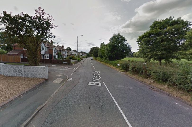 Man rushed to hospital after 'incident' sees Wolverhampton road 'sealed ...