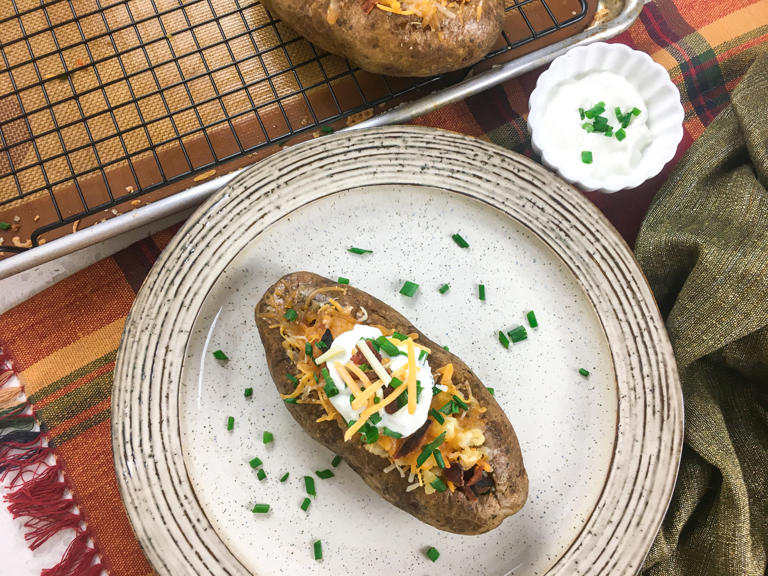 The Ultimate Guide to Loaded Baked Potato Recipe: Easy, Cheesy Recipe
