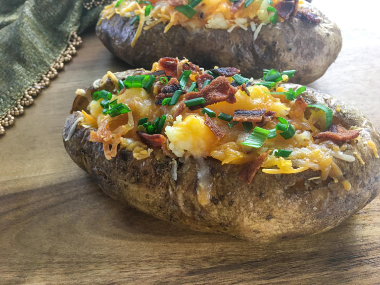 The Ultimate Guide to Loaded Baked Potato Recipe: Easy, Cheesy Recipe