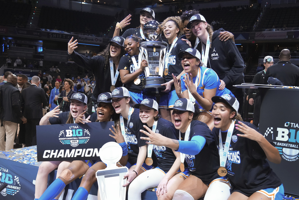 UCLA and South Carolina are 1-2 in women's AP Top 25; No. 6 TCU has ...