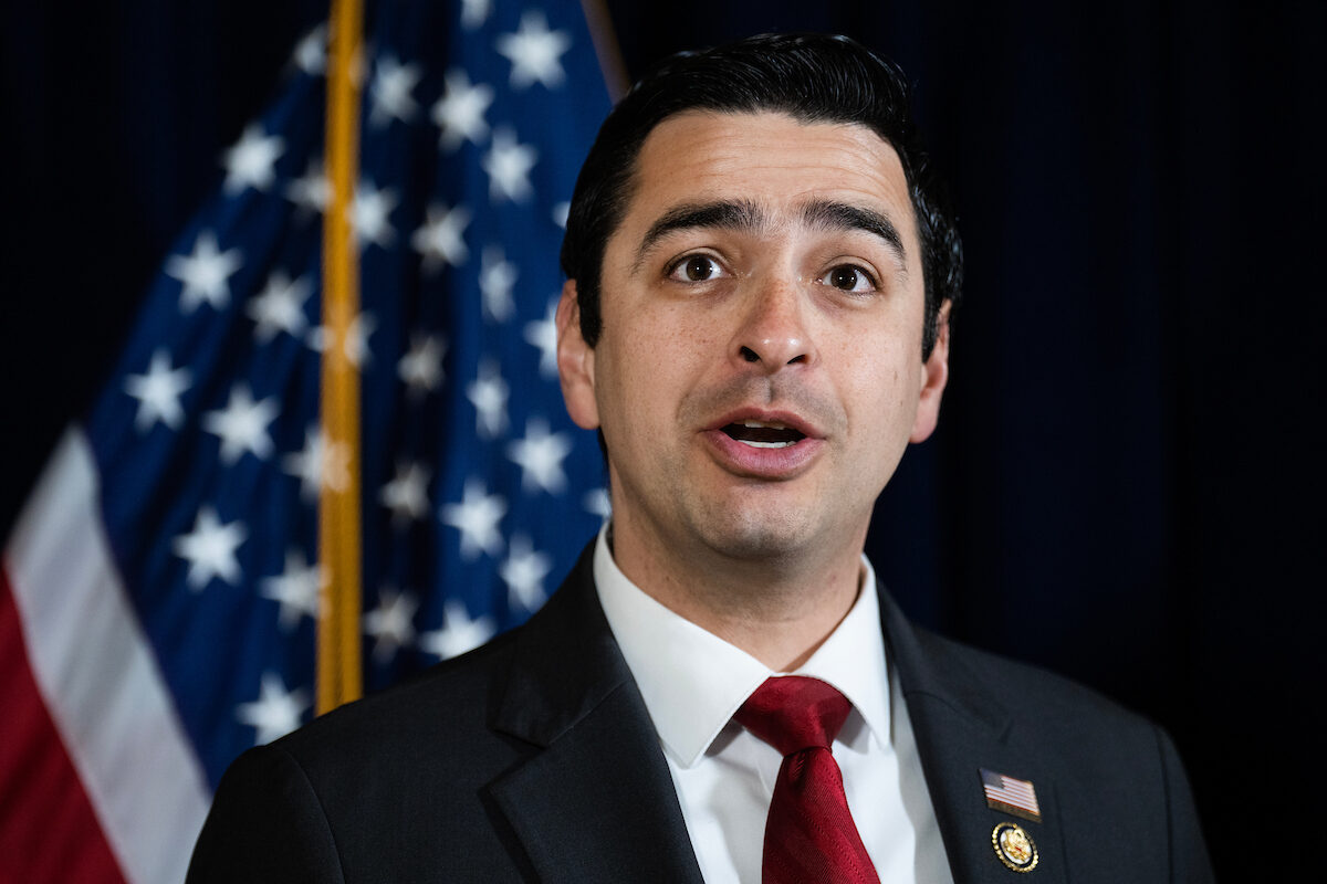 Initial 2026 House race ratings show more Republicans in Toss-up seats