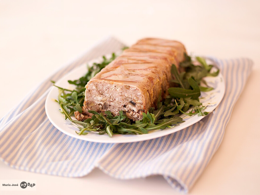 Terrina de carne, champiñones y nueces: receta ideal para una comida ...