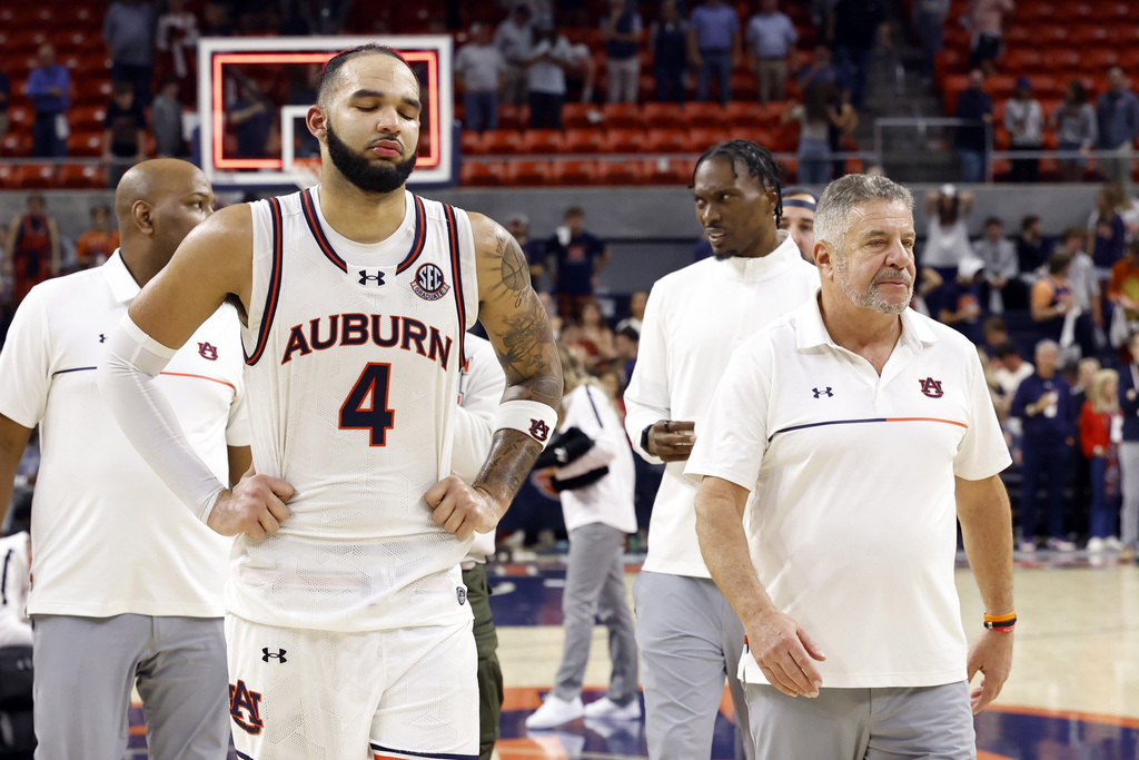SEC coaches pick Auburn's Johni Broome as player of the year and Bruce ...