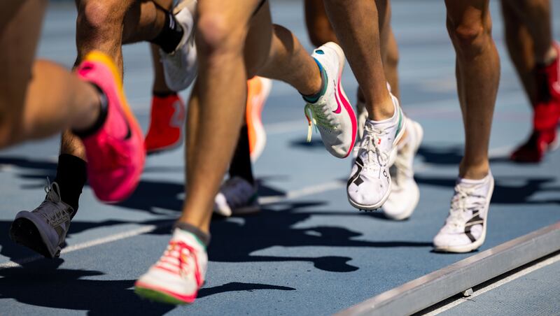 Video: High school runner suffers concussion after being hit with baton ...