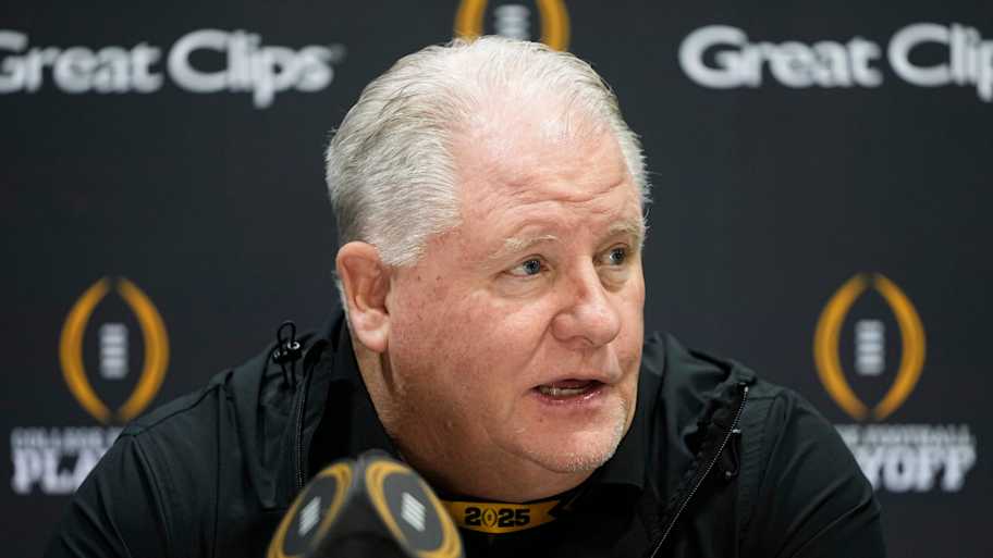 Las Vegas Raiders' Geno Smith, Chip Kelly's Interesting College ...