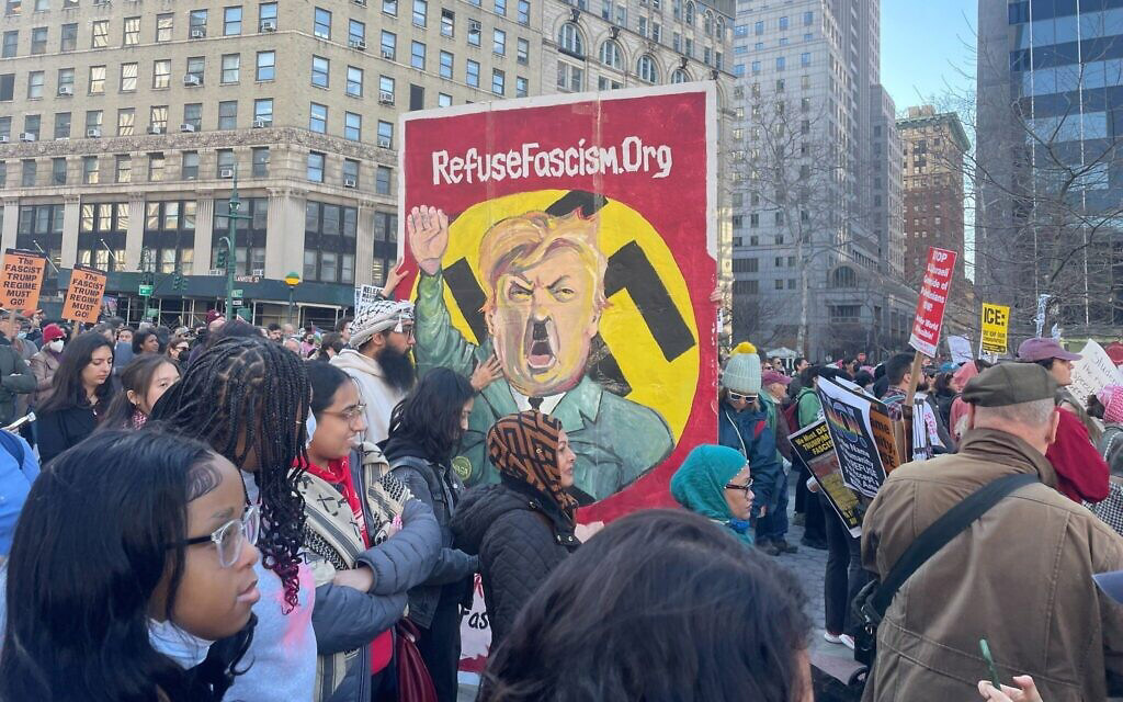 Hundreds in New York protest in support of detained Columbia anti ... Hundreds in New York protest in support of detained Columbia anti ...