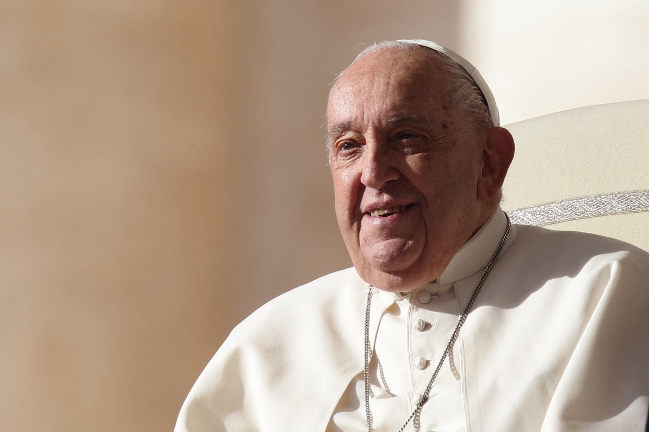 Pope’s Condition Is Improving, Vatican Says
