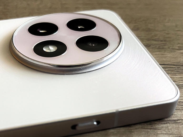 OnePlus Is Replacing Its Alert Slider With a Button on Upcoming Phones