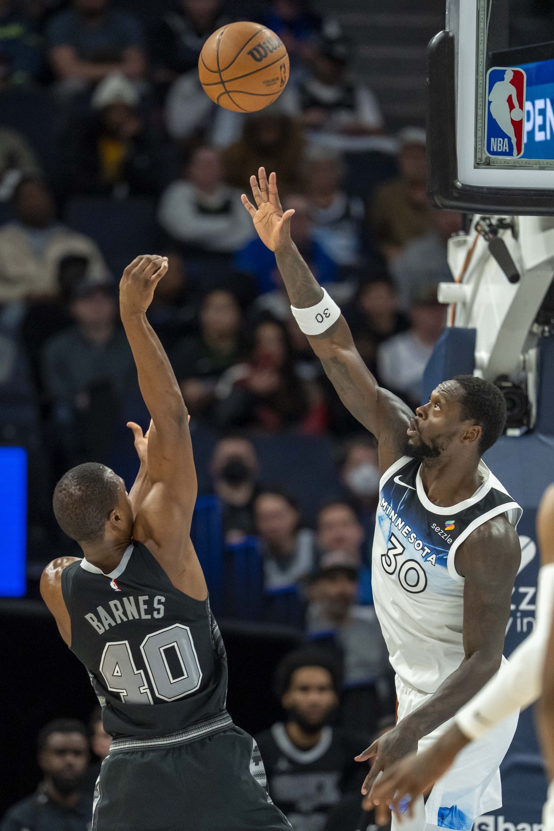 LOOK: Ivica Zubac happy after win and other pictures of the day in the NBA