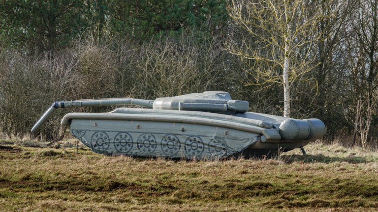 Russia and Ukraine Deploying More Advanced Decoy Tanks