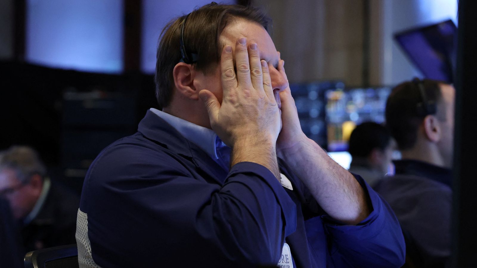 US shares drop sharply after Trump refuses to rule out recession